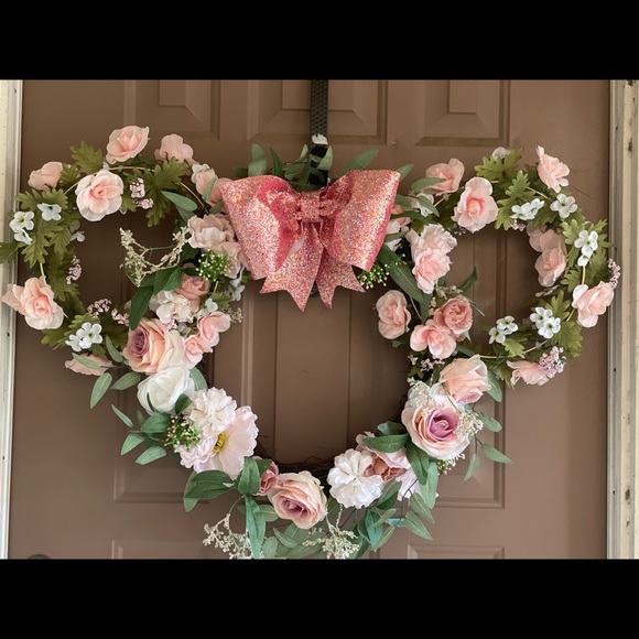 Wall Decor | Custom Disney Wreaths | Poshmark